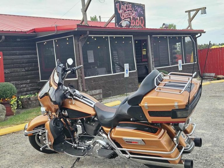 This Ohio BBQ Shack Never Runs Ads But Always Runs Out Of Space