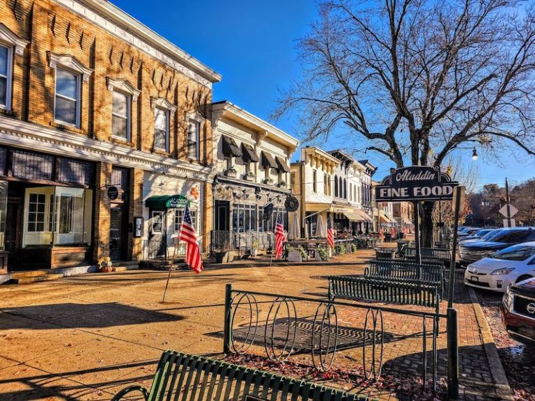 This Ohio Small Town Is So Peaceful, Even Locals Go There To Unwind