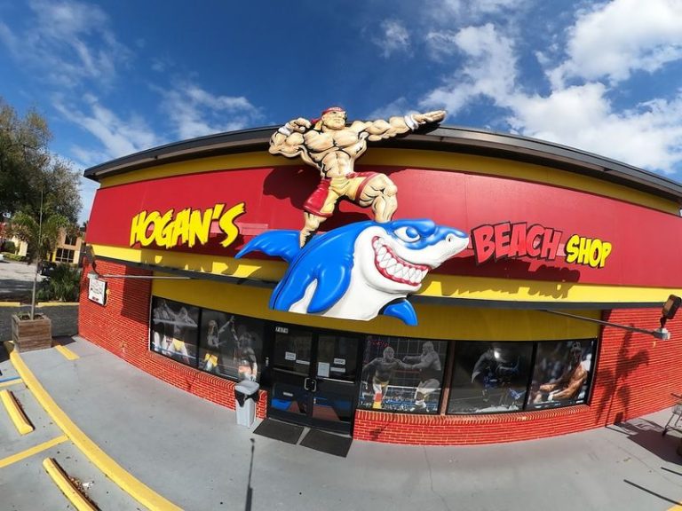 This Orlando,Florida Shrine Dedicated To Hulk Hogan Is A Must-See For ...