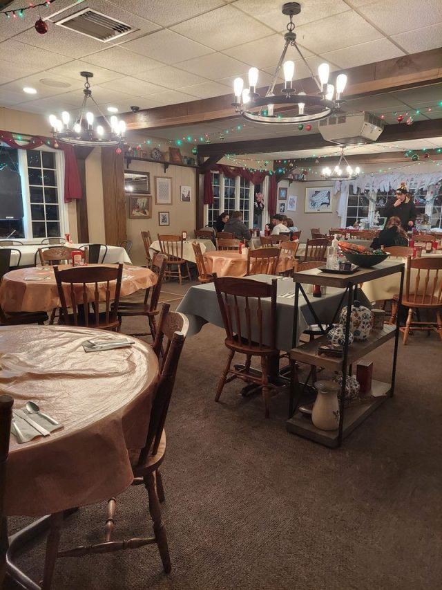This Pennsylvania Restaurant Is Known For Dutch Food Worth Driving From ...