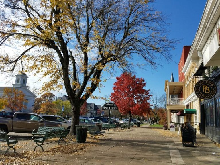 This Postcard-Perfect Ohio Town Feels Almost Too Charming To Be Real