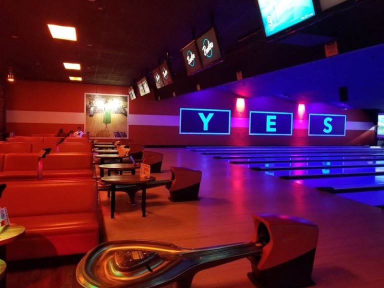 This Retro-Style Bowling Alley In Arizona Will Transport You Back To ...