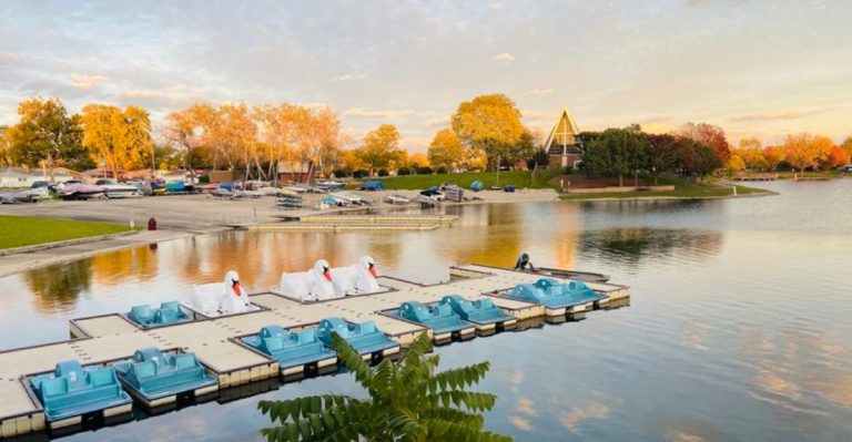 This Sprawling Illinois Park Is One Most People Haven't Discovered Yet