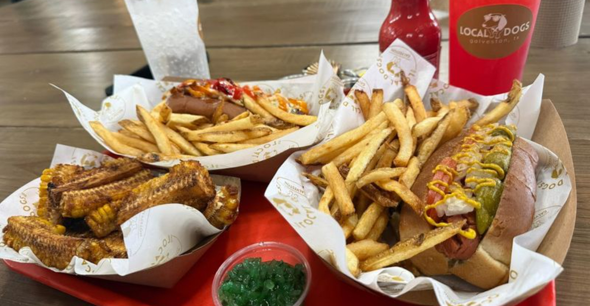 This Texas Hole-In-The-Wall Serves Creative Hot Dogs And Crispy Hand ...
