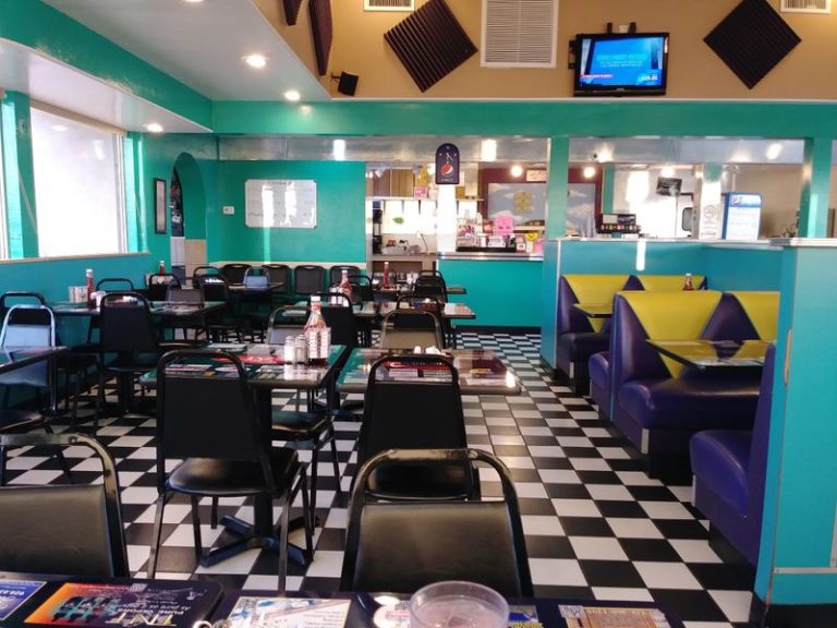 This Tiny Arizona Restaurant Serves The Most Delicious Breakfast ...