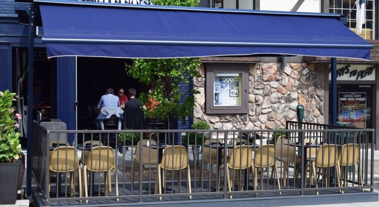 This Unassuming Michigan Restaurant Quietly Serves The Best Seafood You ...