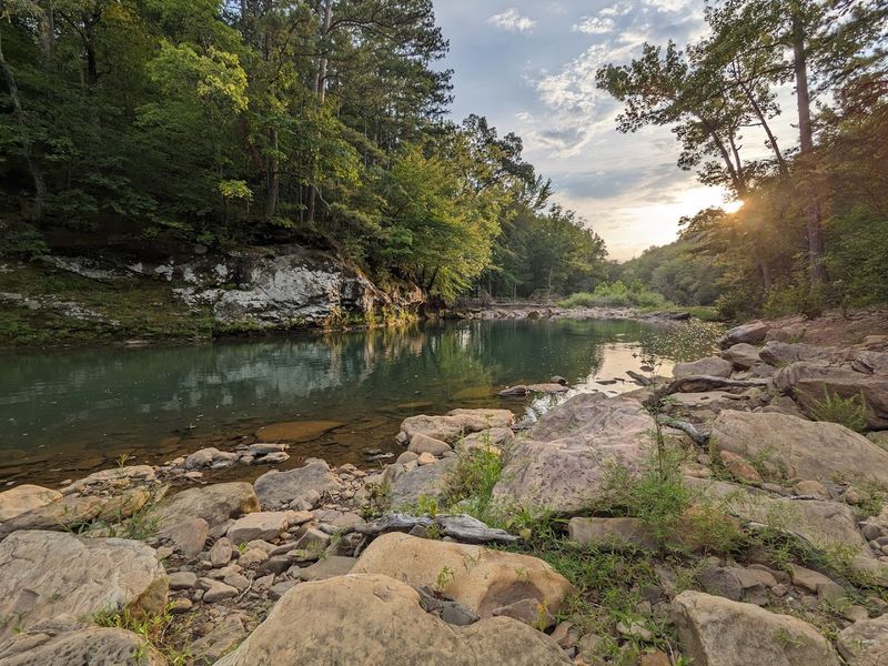 This Arkansas River Hideaway Is Where Summer Slows Down In The Best Way