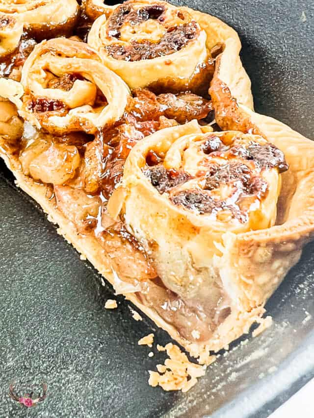 Apple Skillet Pie - Ever After in the Woods