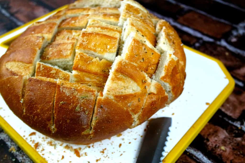 Cheesy Pull Apart Bread - Ever After in the Woods