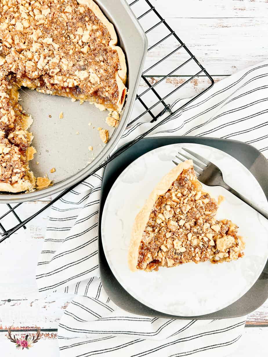 Dolly Parton’s Walnut Pie - Ever After in the Woods