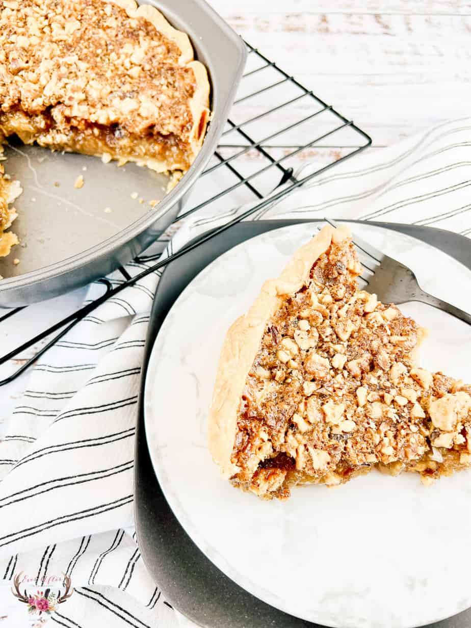 Dolly Parton’s Walnut Pie - Ever After in the Woods