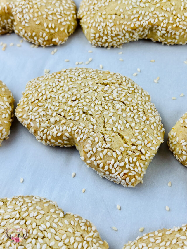 Traditional Italian Sesame Cookies: A Taste of Italy - Ever After in ...